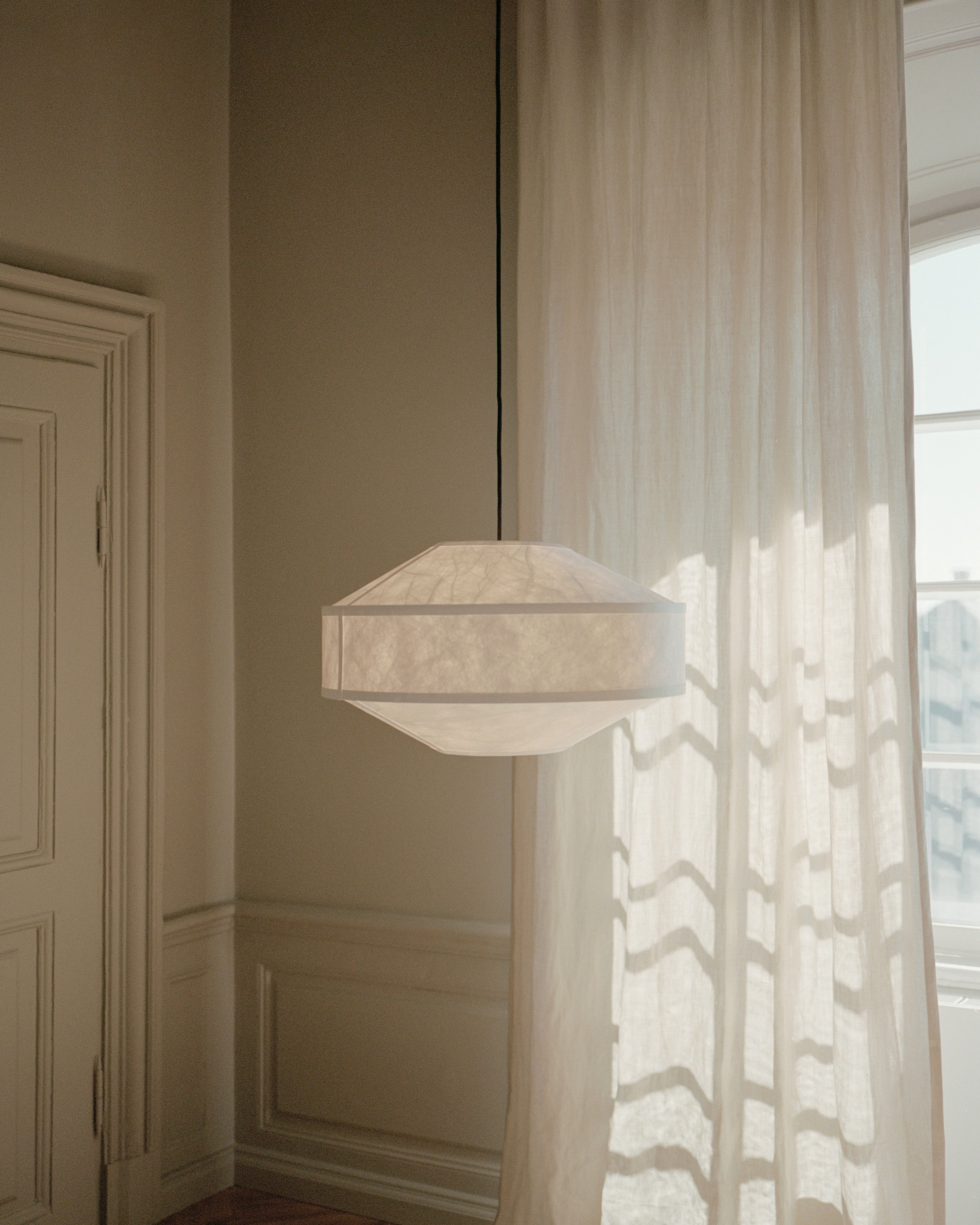 Taklampe Kite Pendant Lamp White – OsloDeco
